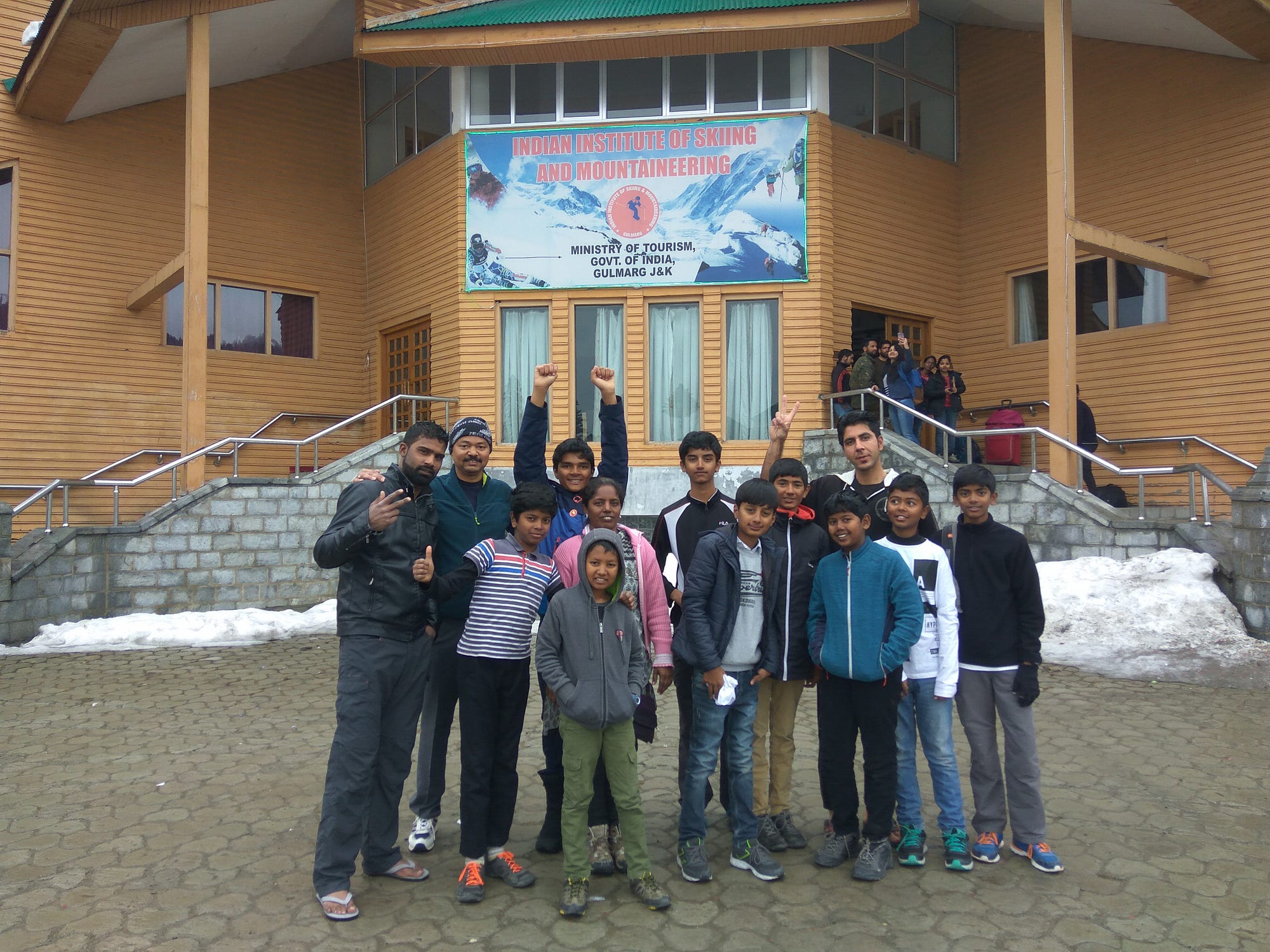 Travelogue — 2 Weeks in the North | by Nihar Thakkar | Medium