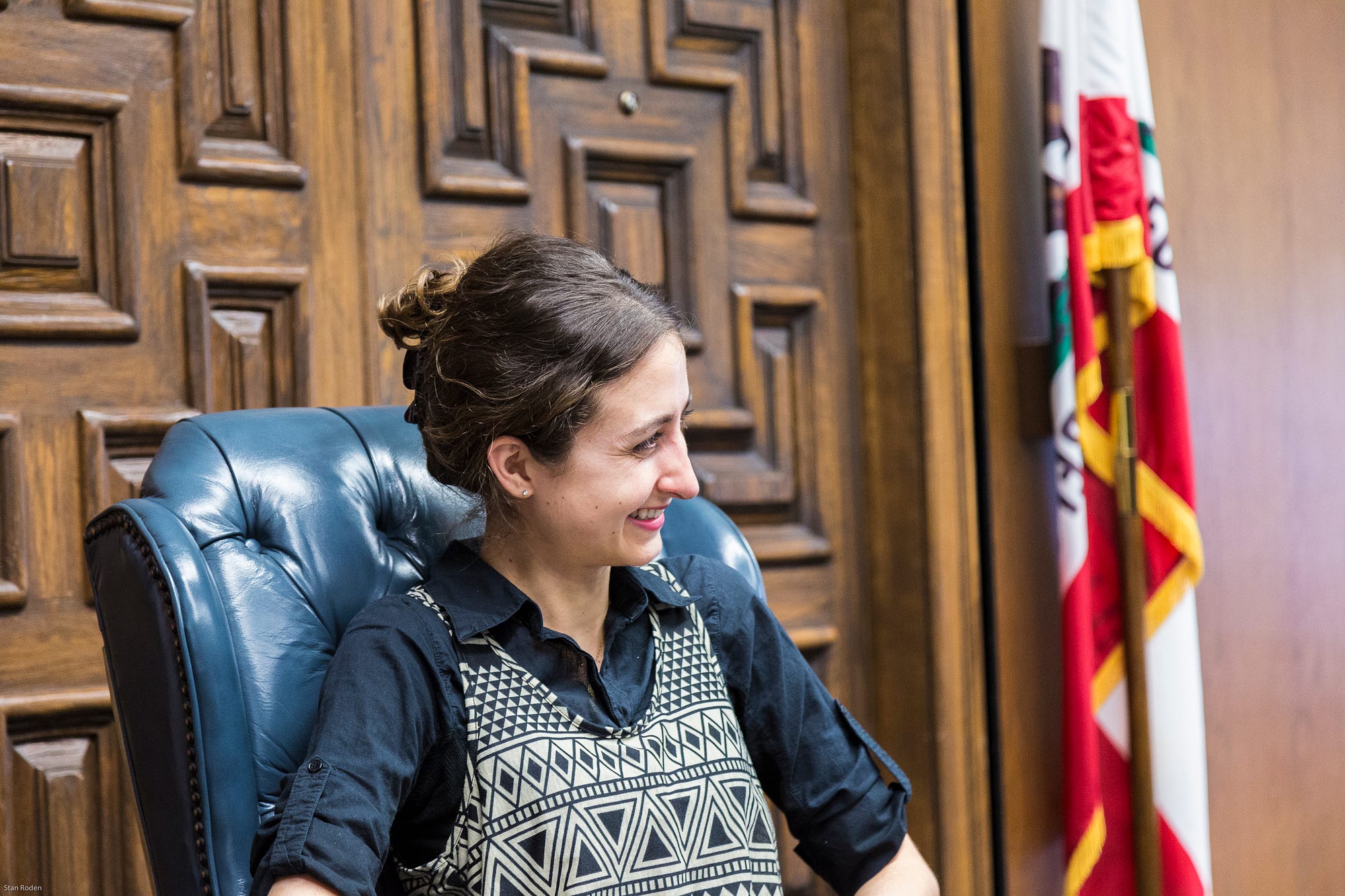 Yassi Eskandari-Qajar sworn in to the Calif. State Bar by Judge Thomas ...
