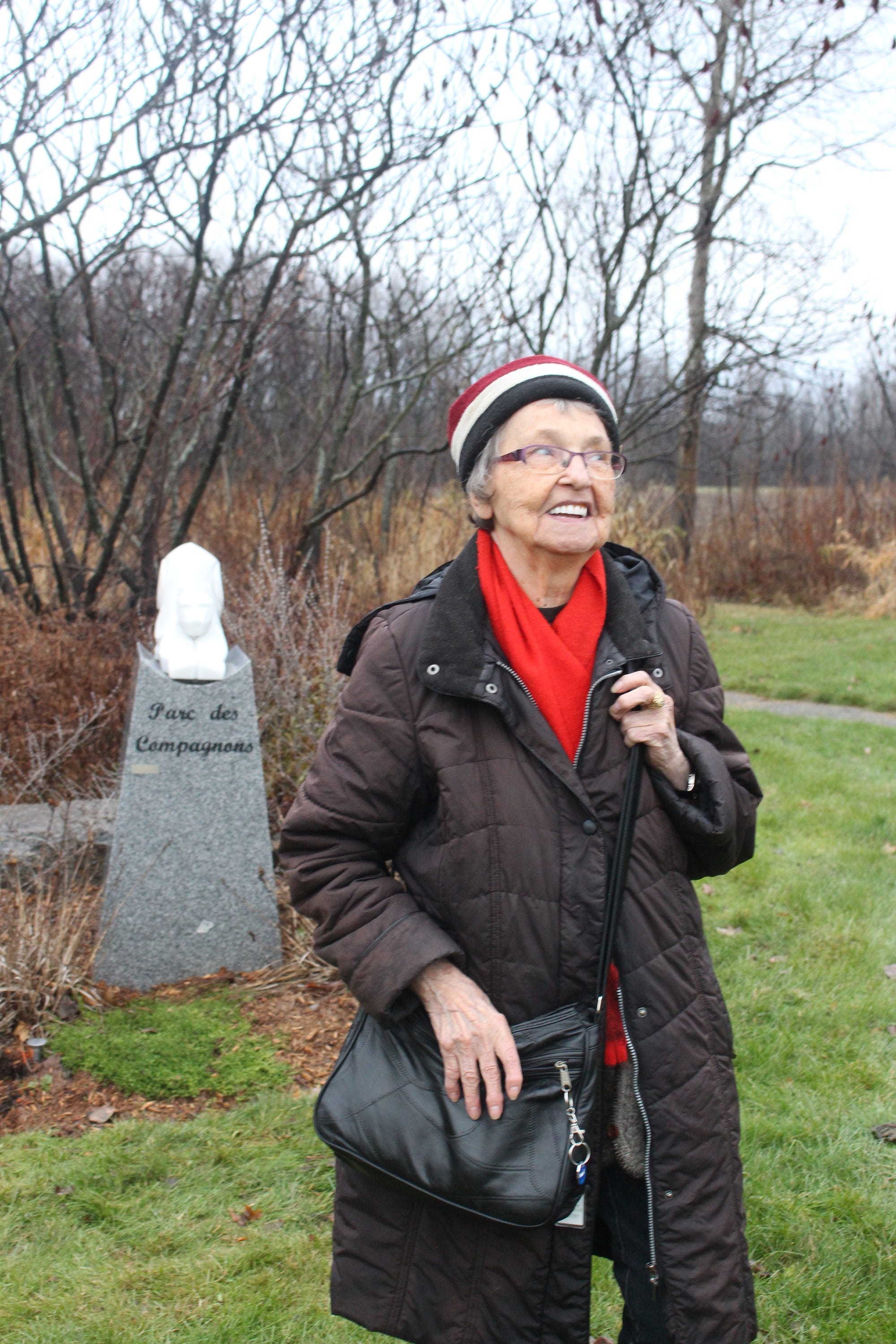 Compagnons pour l’éternité. CAROLINE LÉVESQUE | by TABLOÏD | Medium