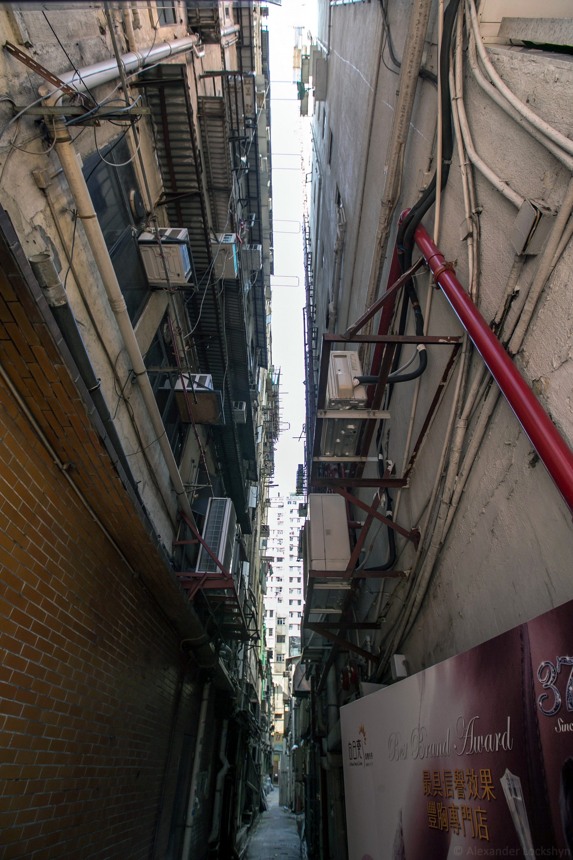 Hong Kong Alleyways. Have you ever considered alleyways as… | by ...