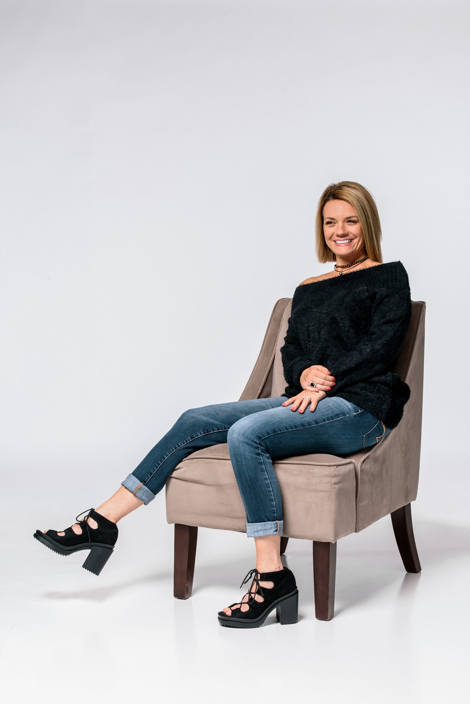 Sarah Hill of Healium: “How To Develop Mindfulness And Serenity During ...
