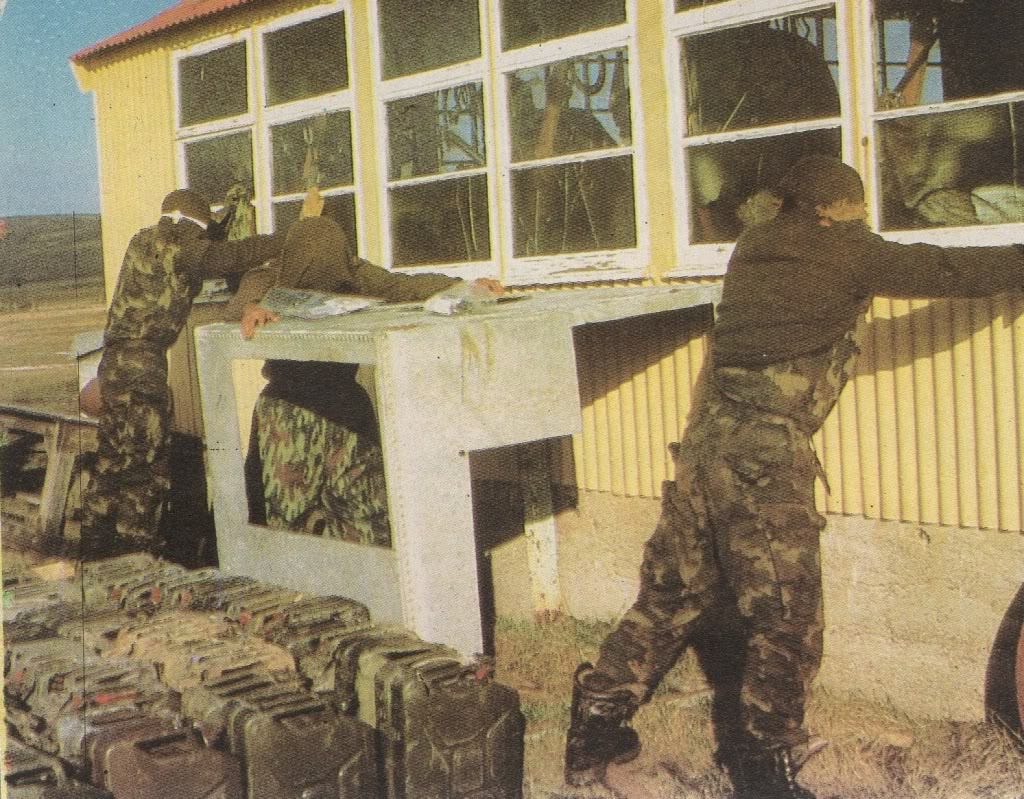 Royal Marines With LAW Rockets Outfought Argentine Commandos
