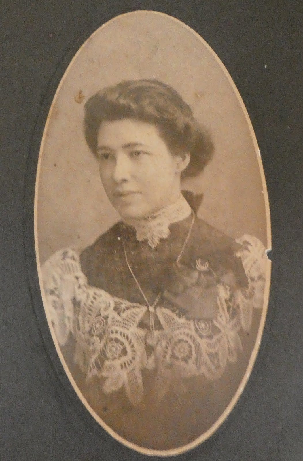 The queer life of L.M. Montgomery | by Jonathan Poletti | ʙᴇʟᴏᴠᴇʀ | Medium