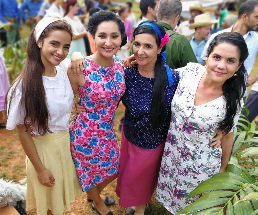 Daisy Quintana: “Una raíz bien plantada para que germine” | by Lys ...