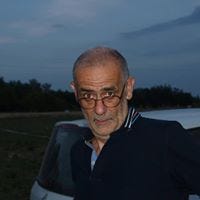 People following Claudio Ricci