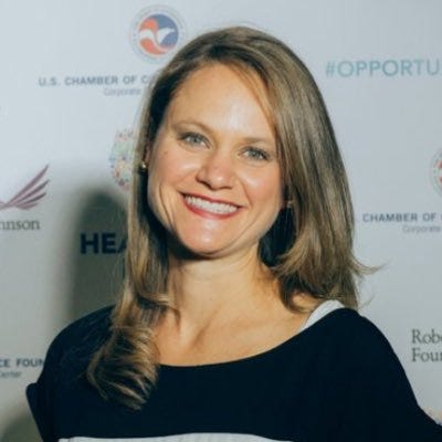 Elyse Cohen – Medium