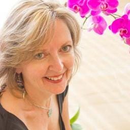 Jan Tucker – Medium