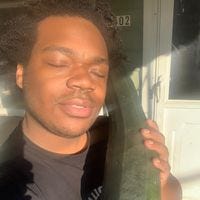De'Von Burt – Medium