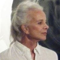 Marietta Patricia Leis – Medium