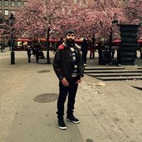 Sam Hariri – Medium