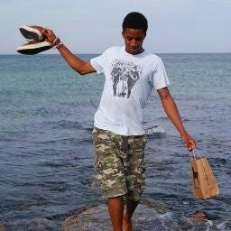 Joshua Mendes - Yesufu – Medium