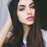 elly snow – Medium