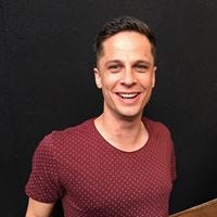 Nick Muldoon – Medium