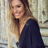 Camila Simão – Medium