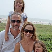 Lisa Dowdy Lippiner – Medium