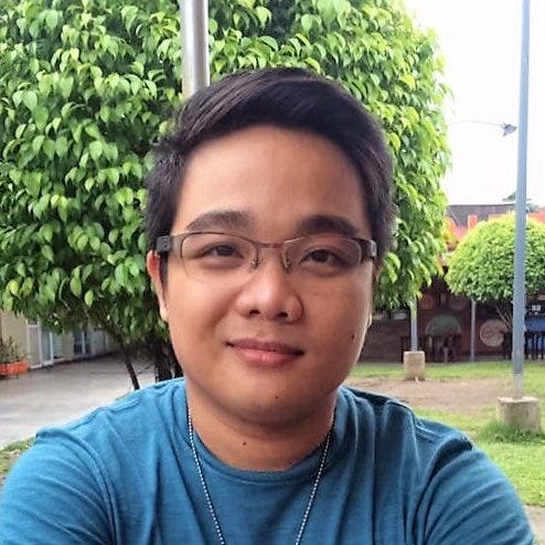 Louie Sonugan – Medium