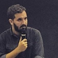 Daniel Pilar – Medium