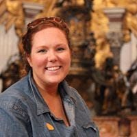 Chelsea Hicks – Medium