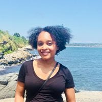 Elle Morris – Medium