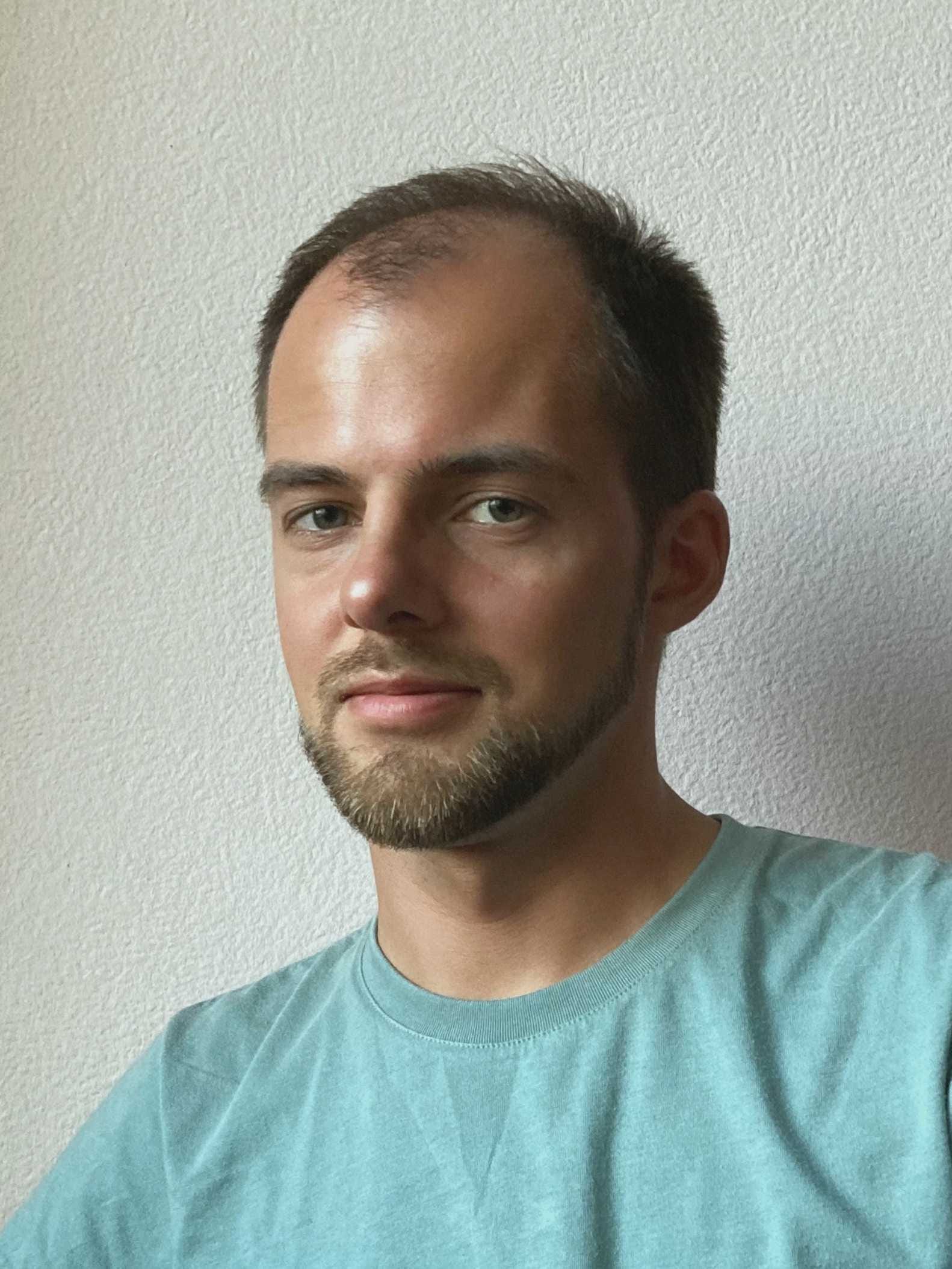 Aleksandr Tropin – Medium