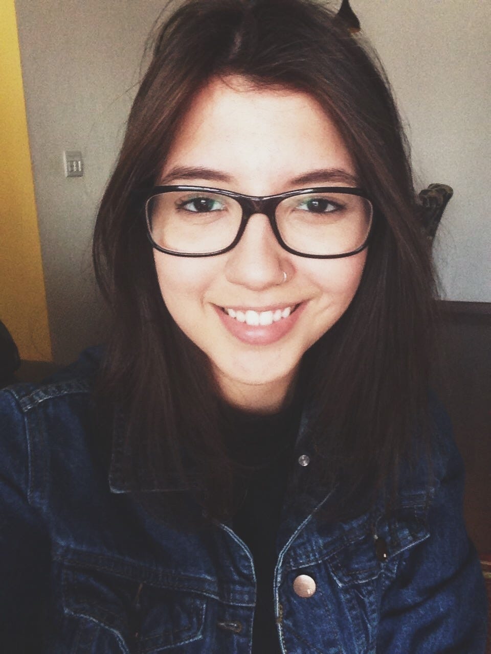 Brenda Mendes – Medium