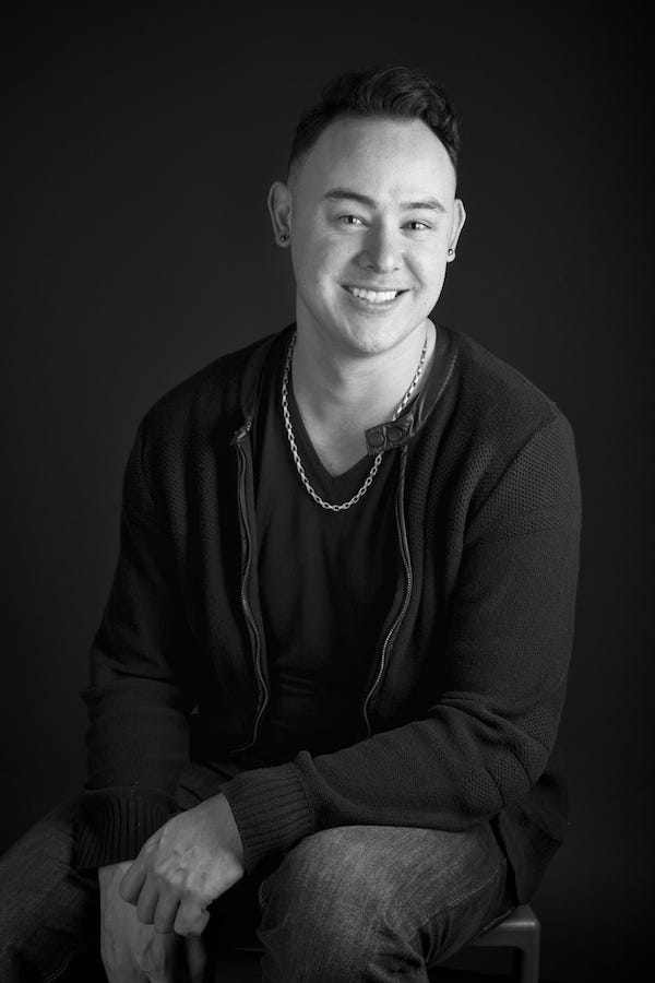 Jon Poole – Medium