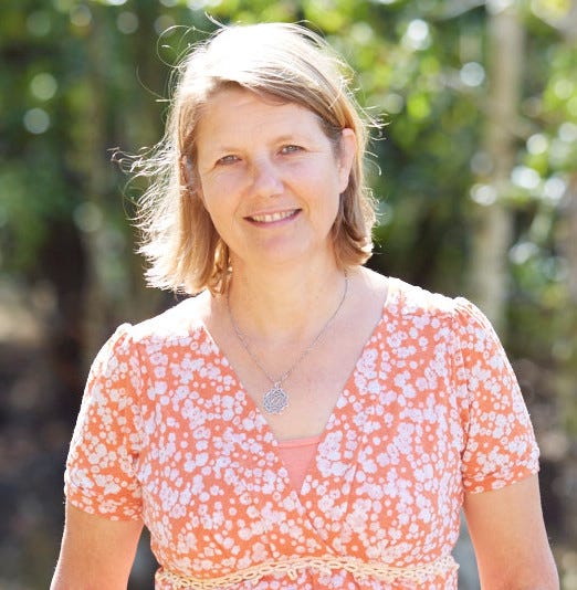 Kate Lawrence – Medium
