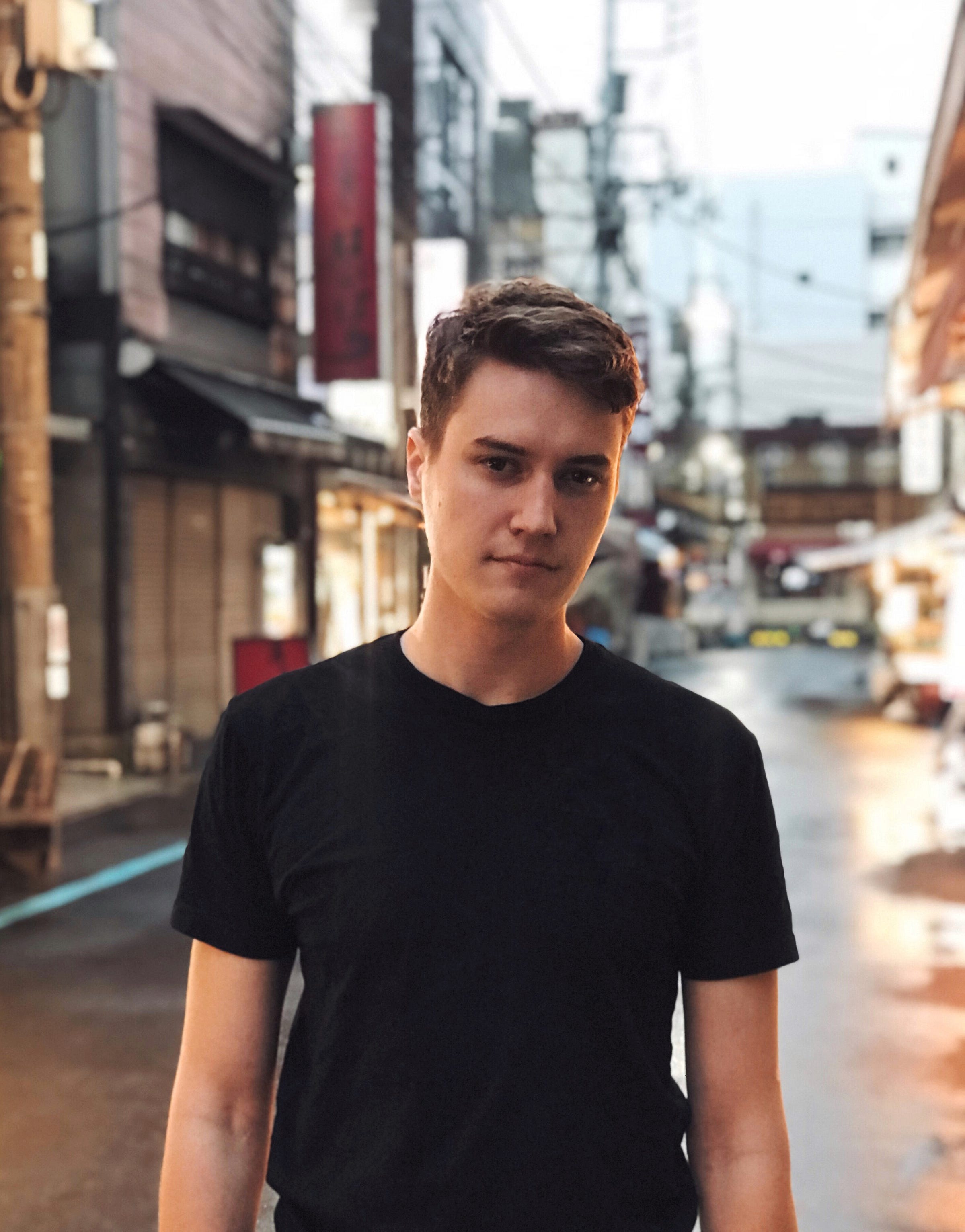 Ben Burns – Medium