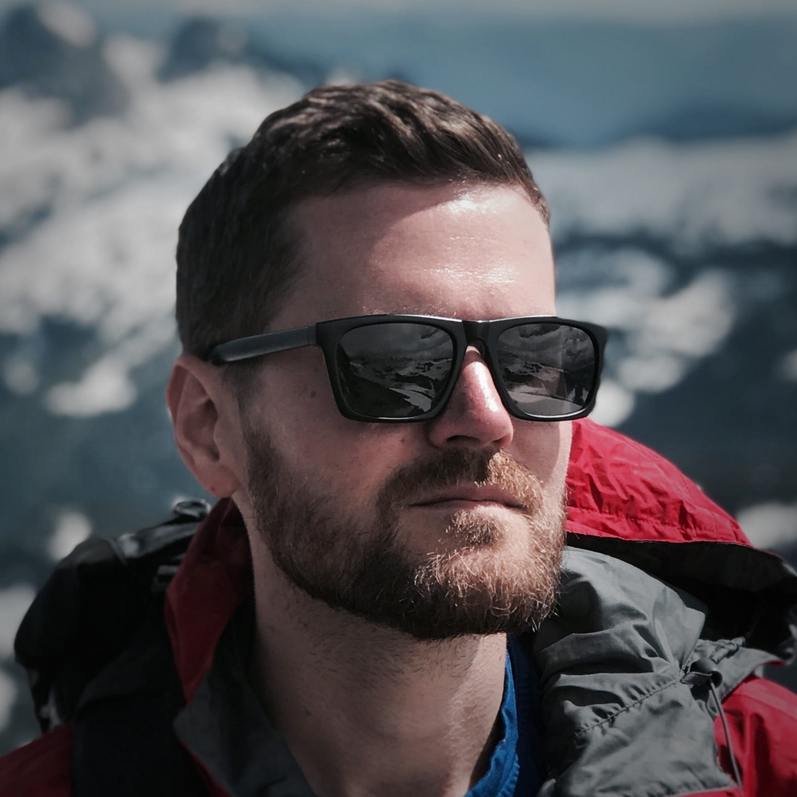 Luke Askew – Medium