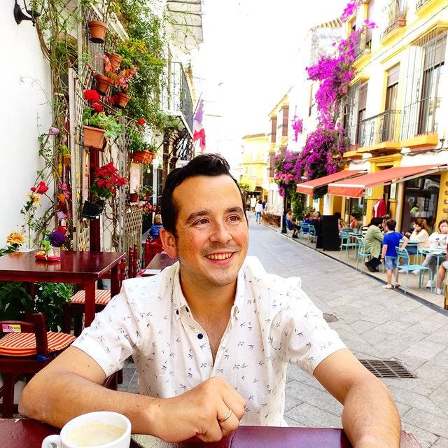 Oliver Alonso – Medium