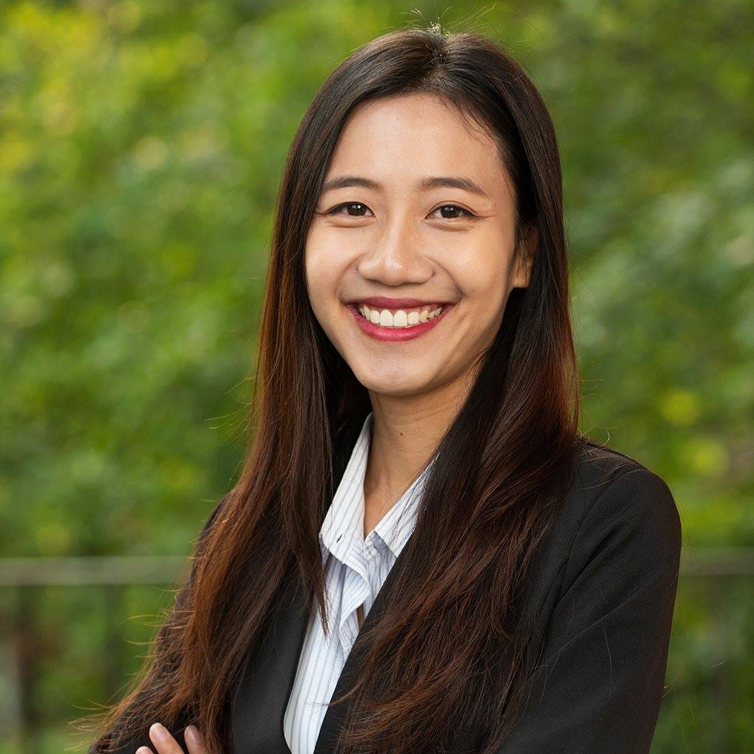 Clara Le – Medium