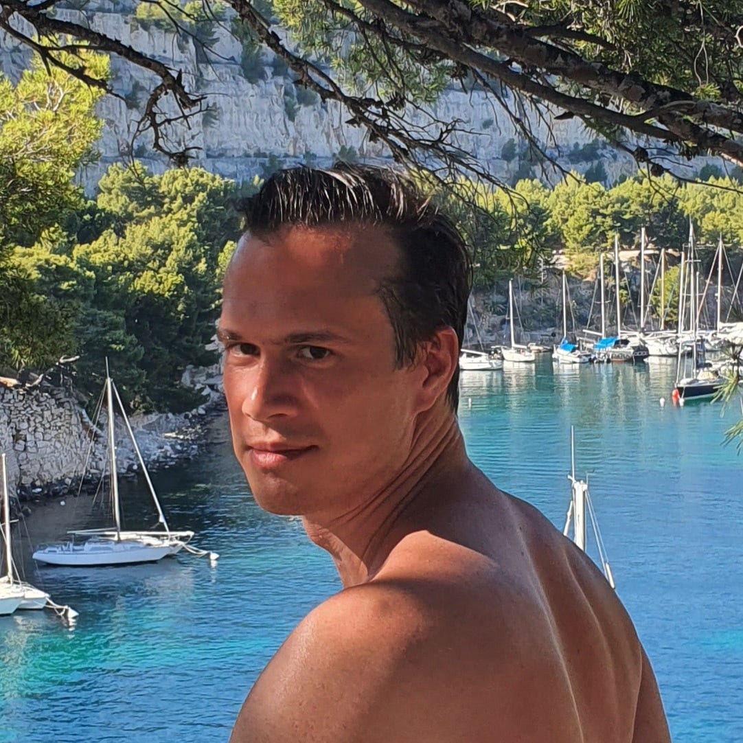 Vincent Rey – Medium