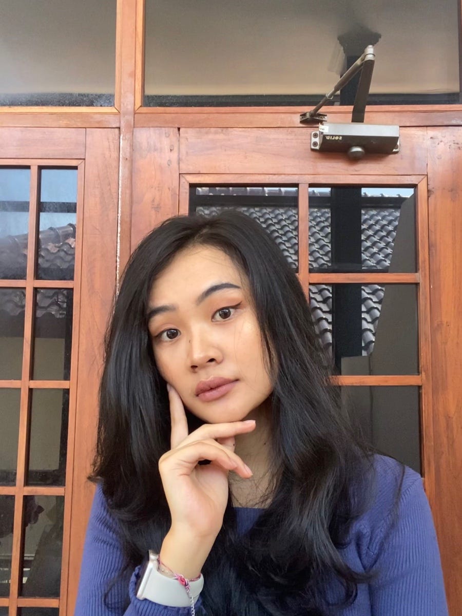 People following Deb.