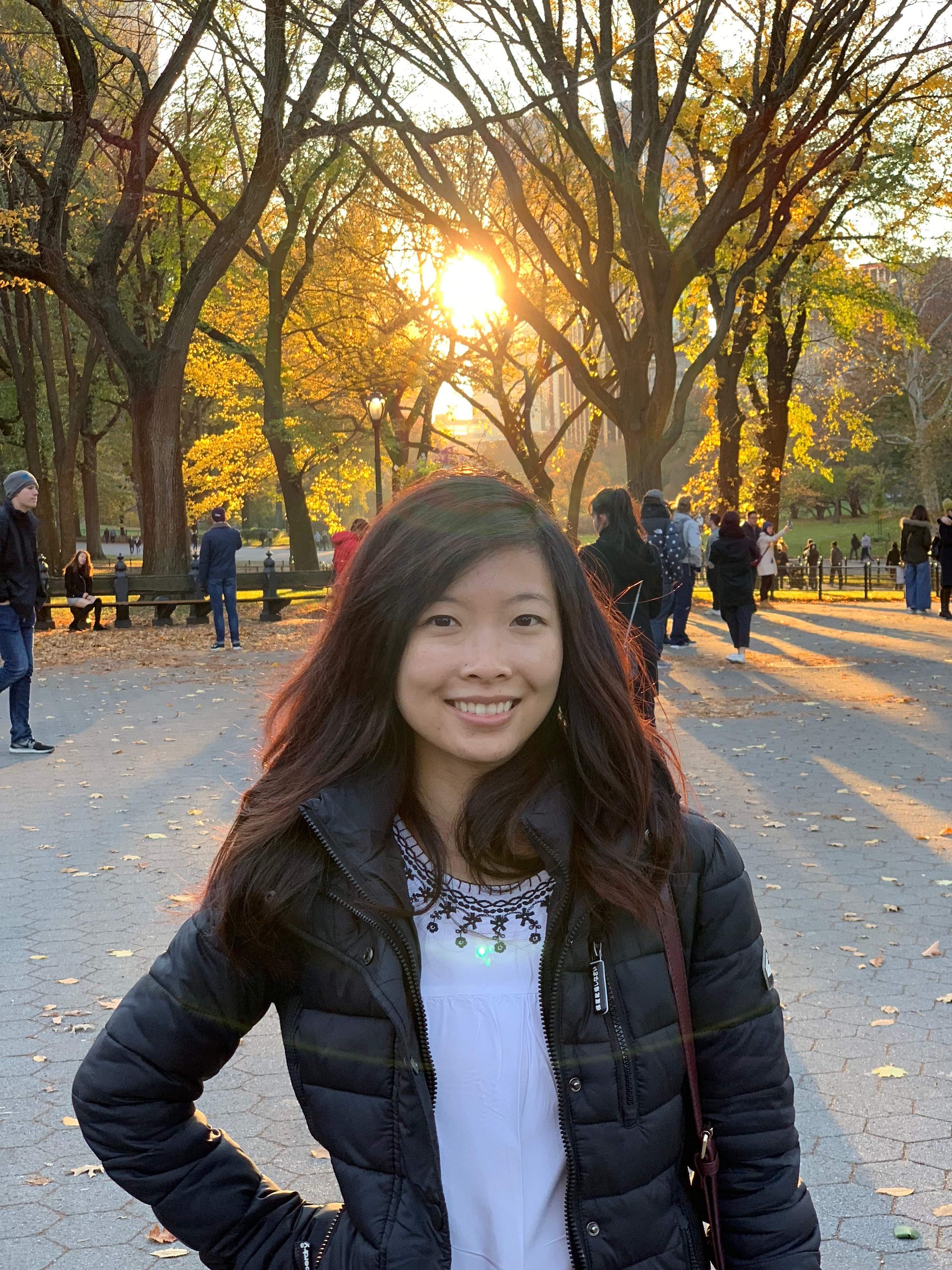 Elisa Lou – Medium
