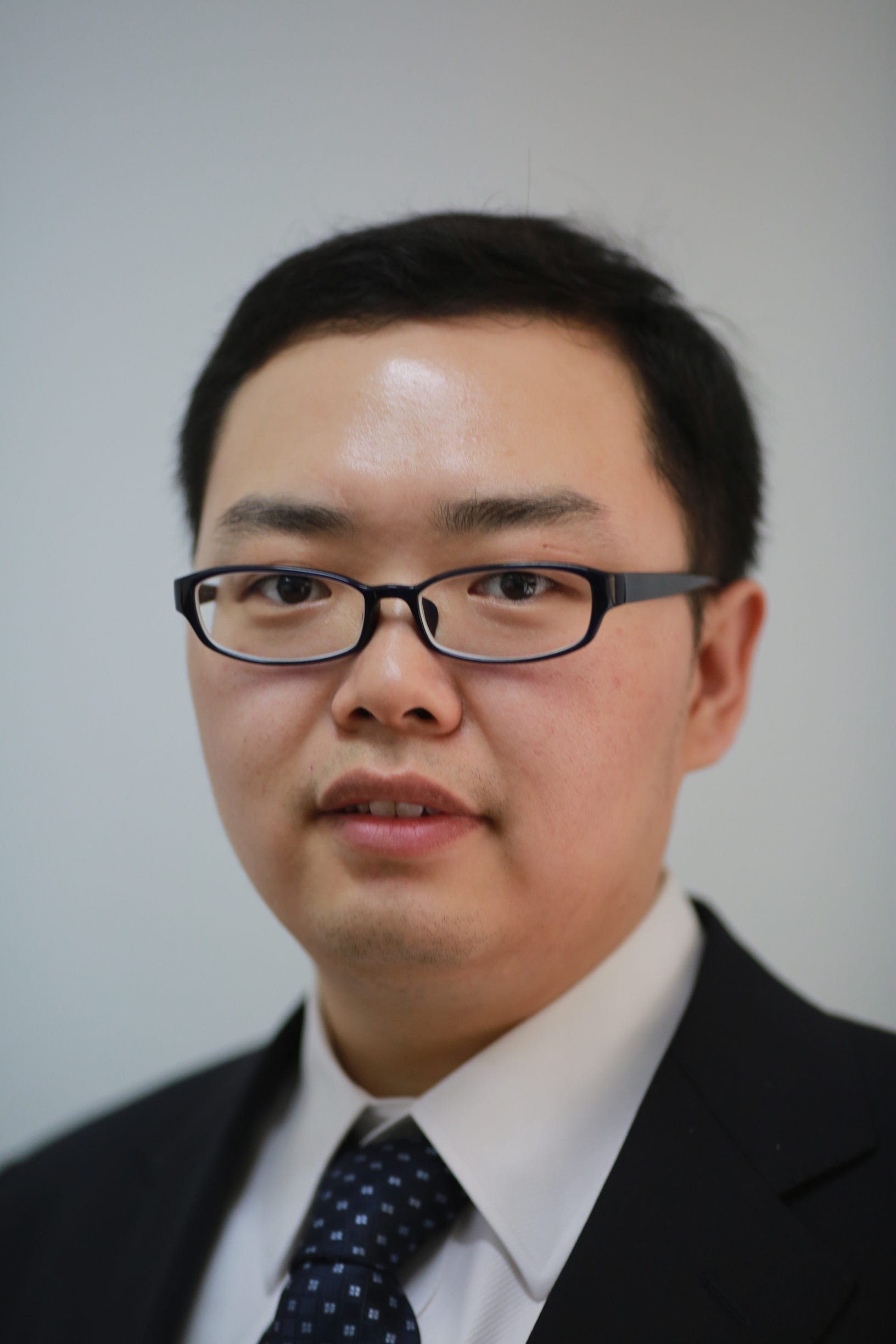 Yao Liang – Medium