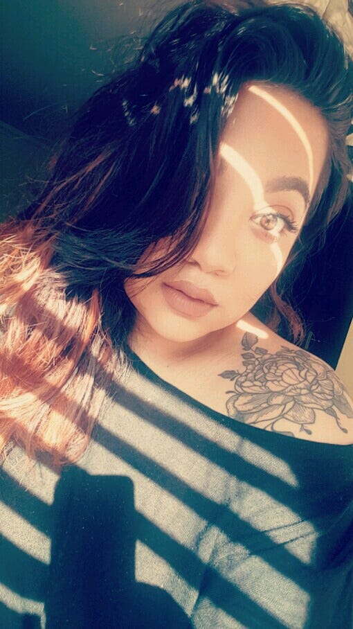 Shana Thomas – Medium