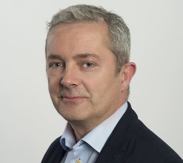 Stuart Mackenzie – Medium