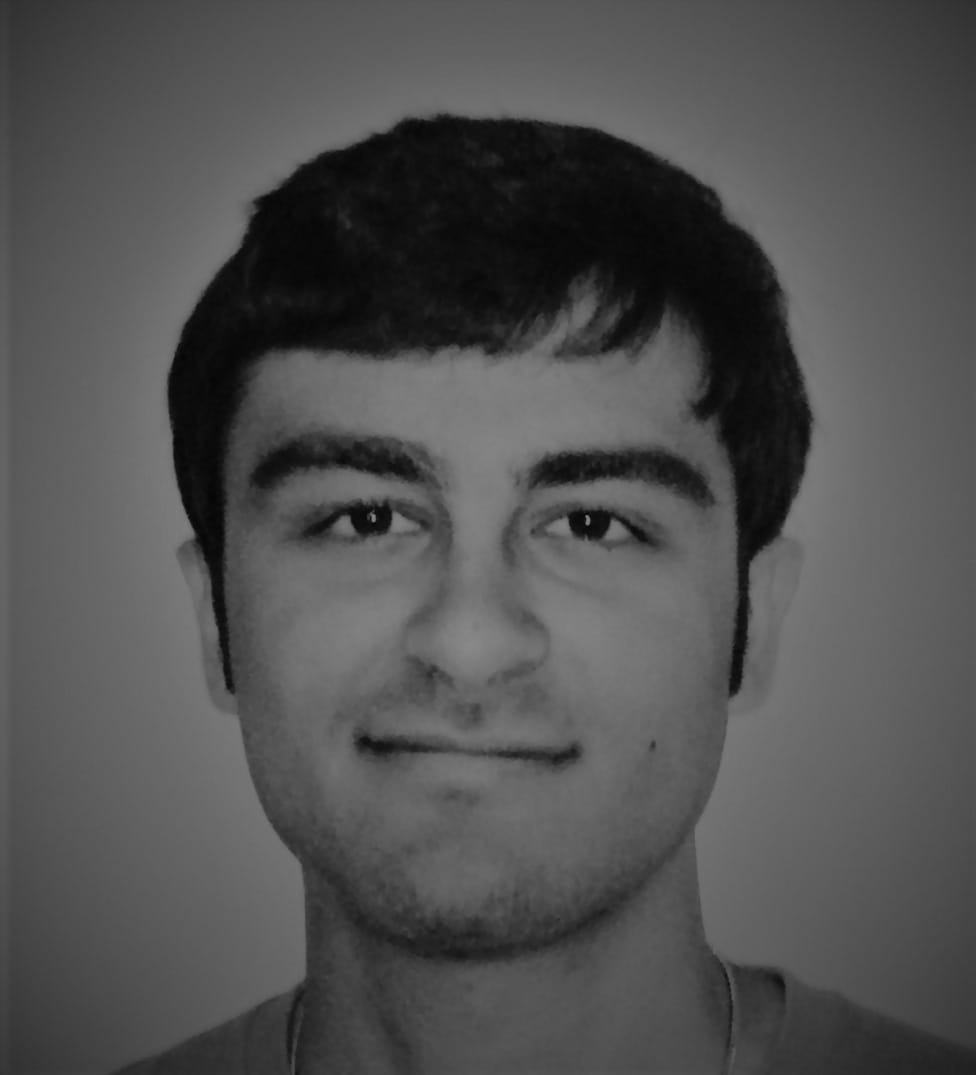 Aaron Hendrix – Medium