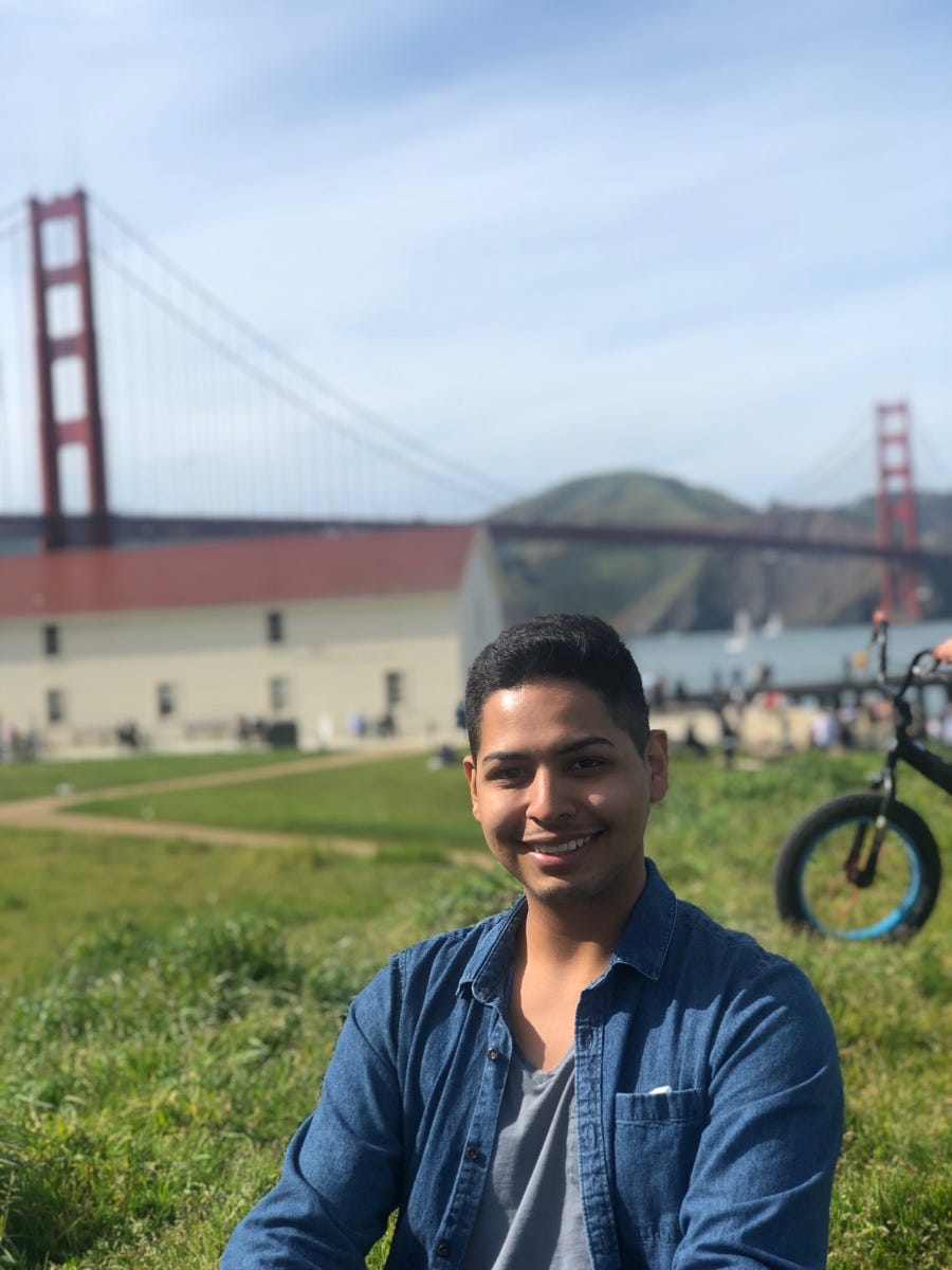 Chris Méndez – Medium