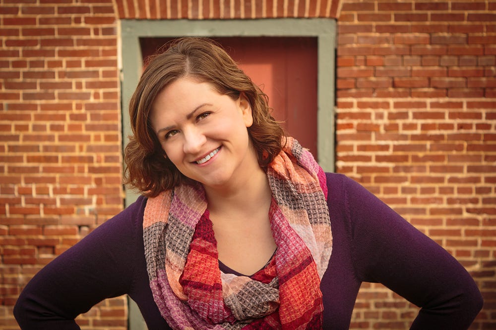 Julie Lowe – Medium