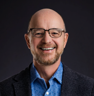 Dan Sullivan – Medium