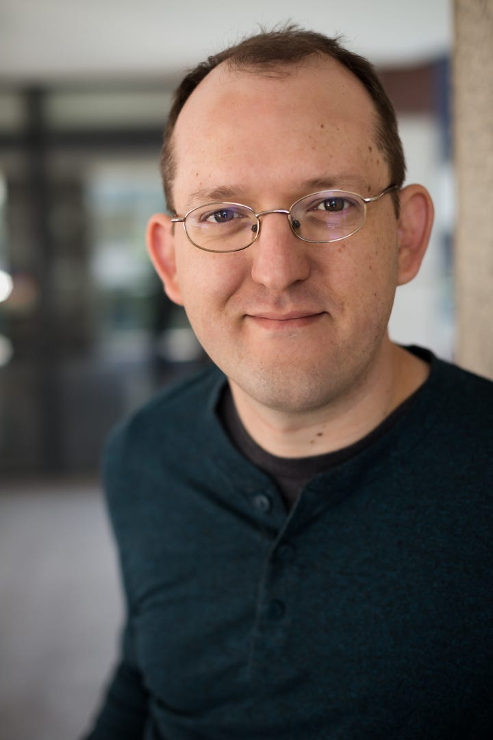 Stephen Thorne – Medium