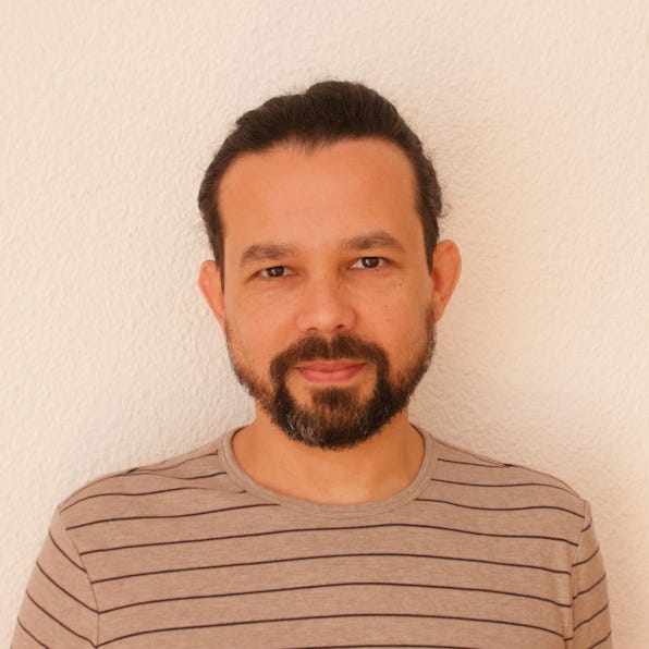 Alex Duarte – Medium