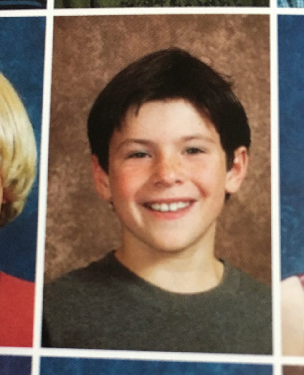 Dustin Medium