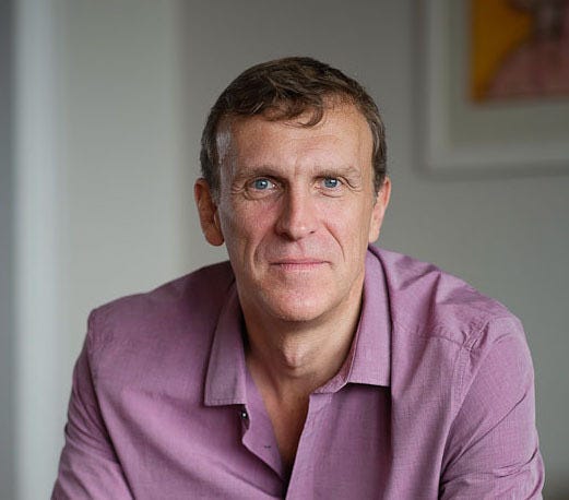 Simon Denyer – Medium