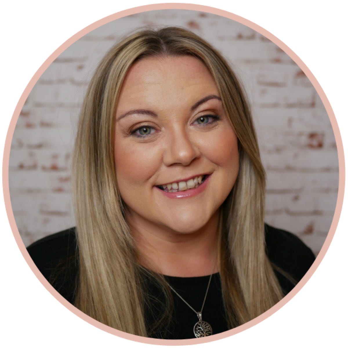 Leanne Elliott – Medium