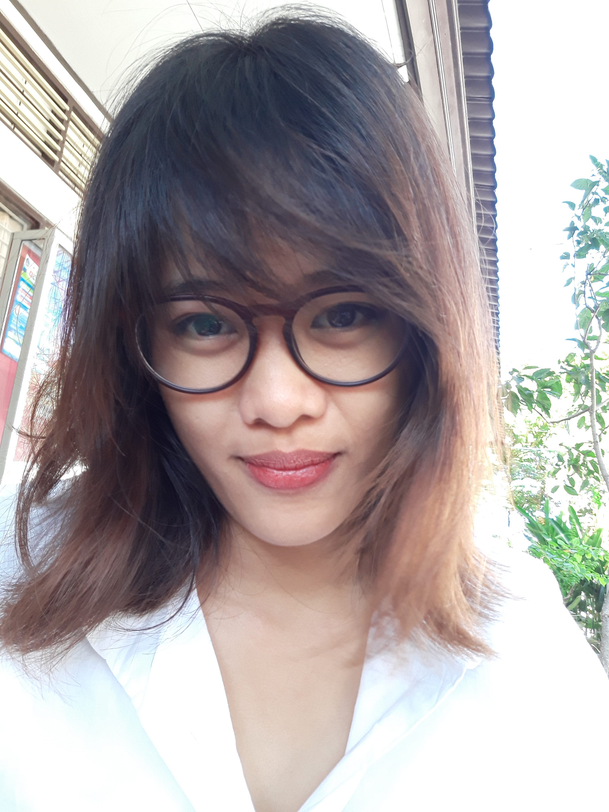 Jolyn A – Medium
