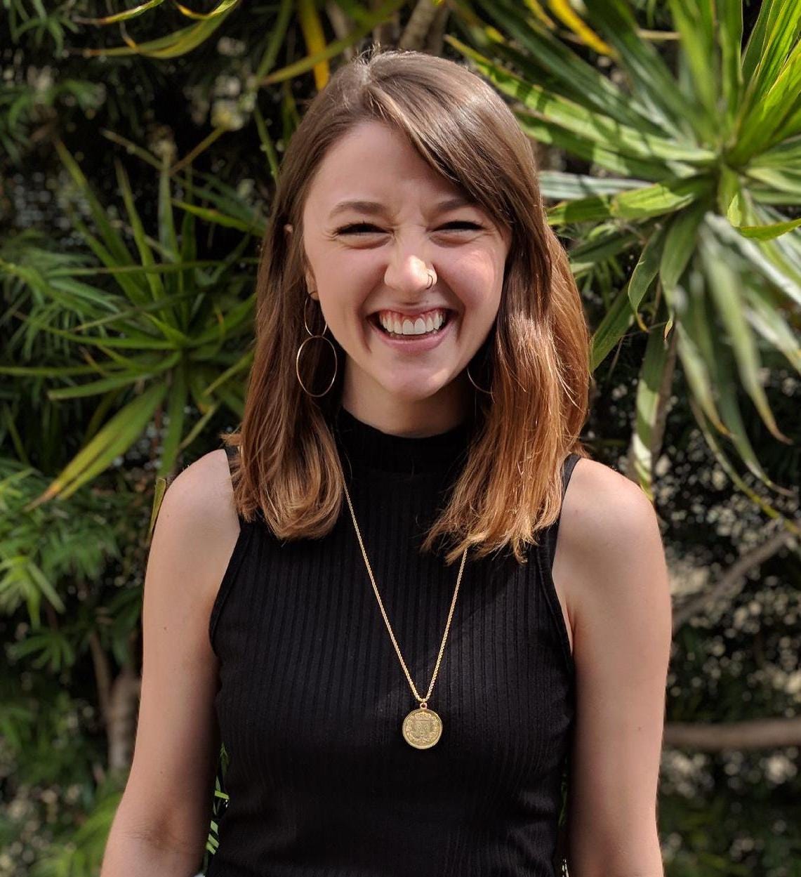 Ashley Simon – Medium