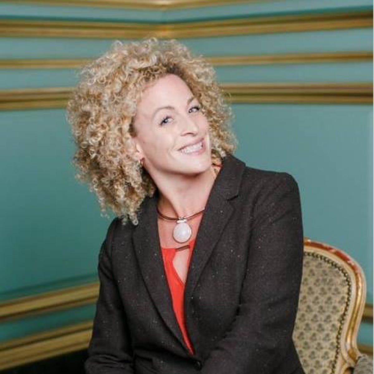 Dr. Carol Lynn Curchoe – Medium