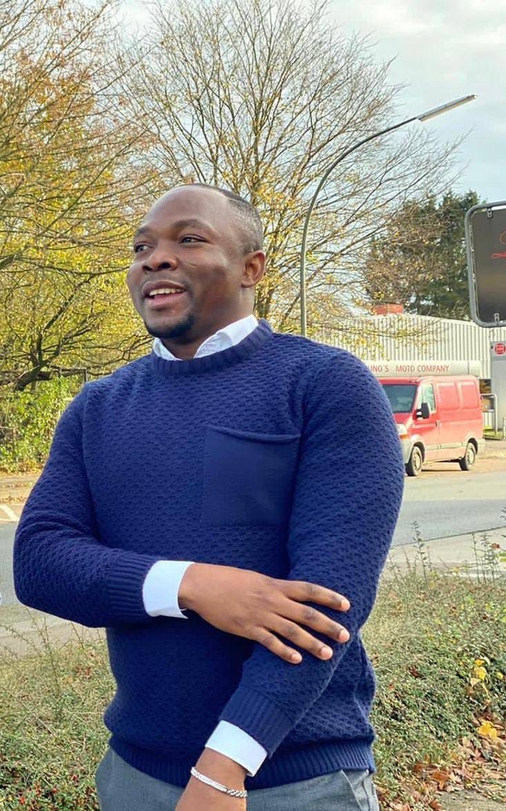 Solomon Banuba – Medium